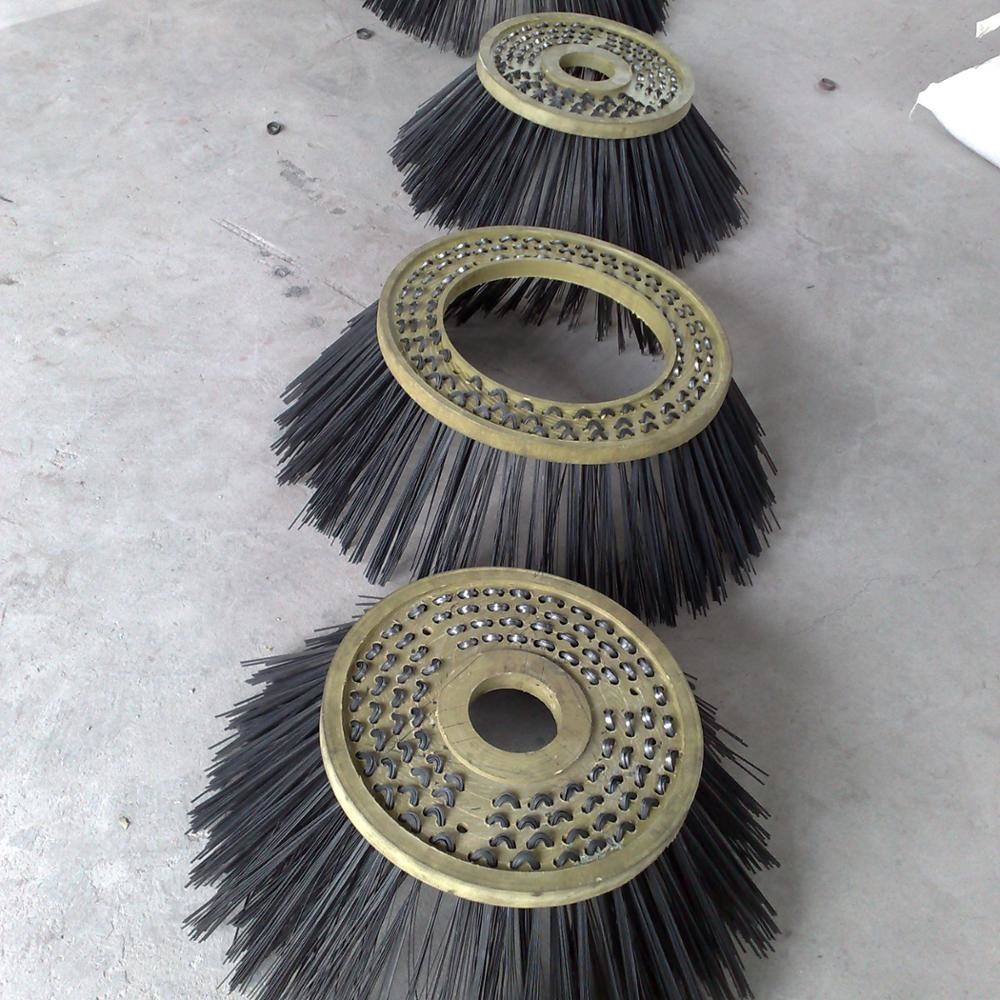 600mm Dia Steelwire Side Broom Kubota ont réutilisé des brosses de ...